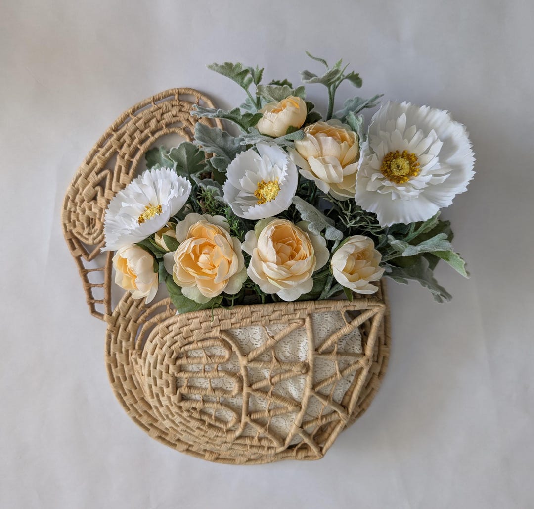 Easter Swan Wreath: Spring Greenery, Lace, Cottage Chic Decor - Etsy