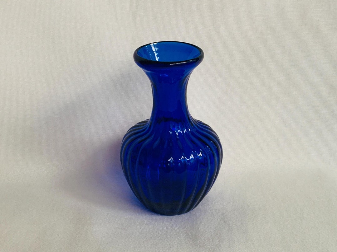 Blenko Art Glass Cobalt Blue Ribbed Bud Vase - Etsy