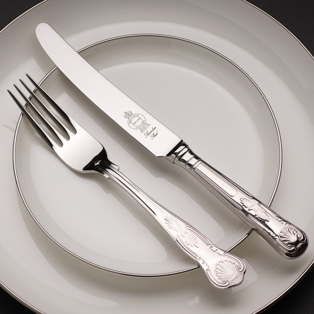 Kings Pattern 44 Piece Cutlery Canteen in 20 Year Silver Plate - Made ...