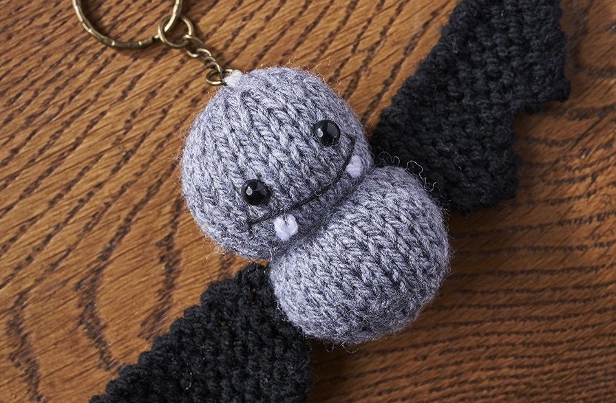 Halloween Knitting Patterns: 4 Knitted Halloween Decorations - Etsy
