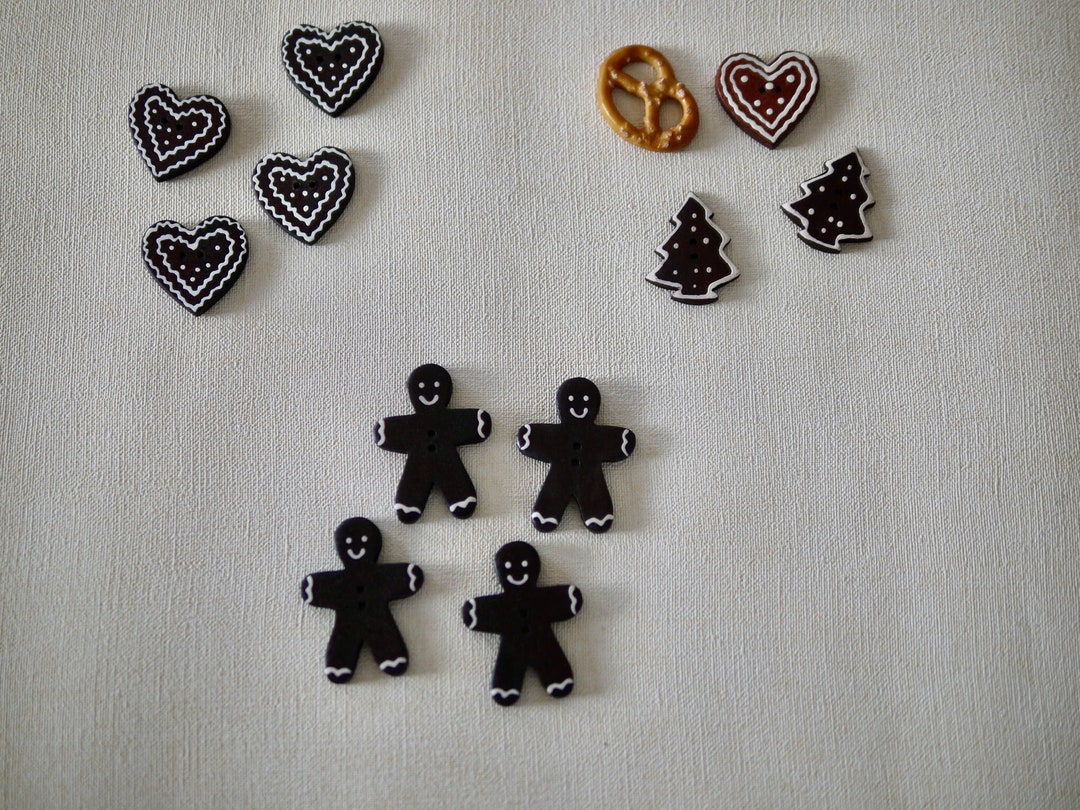 4 Wooden Buttons GINGERBREAD Jim Button Different Shapes, Wooden Button ...