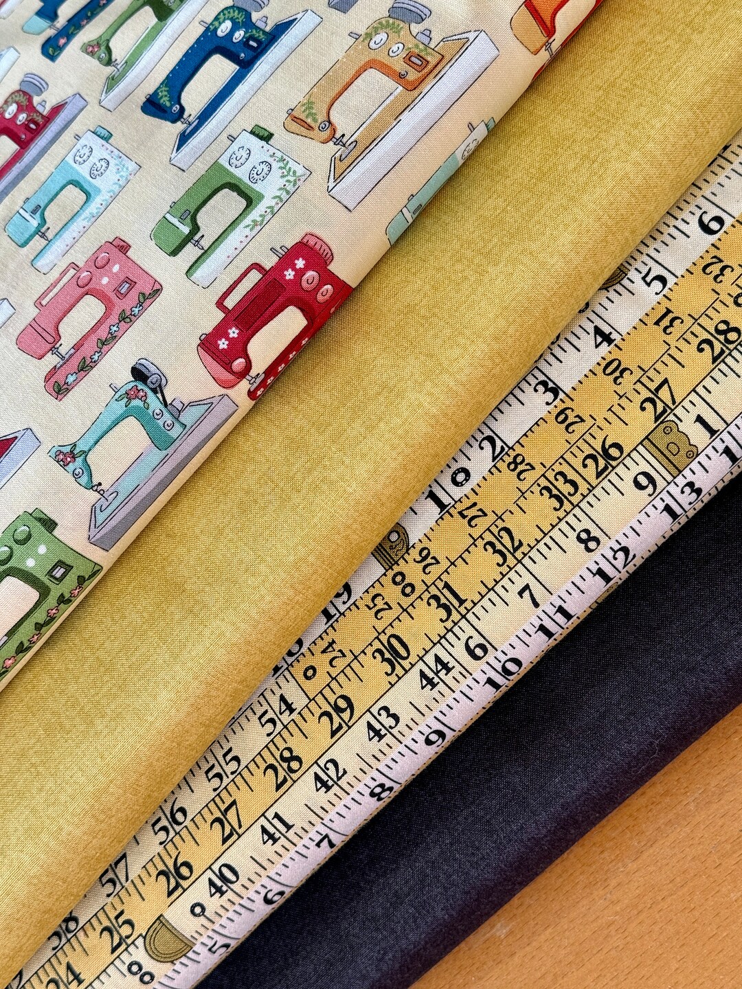 Fabric Package Makower SEWING ROOM Cotton Fabric Tape Measure, Tape ...