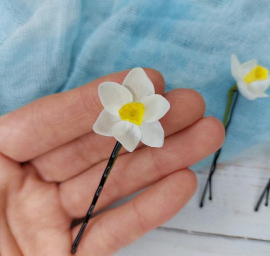 Daffodil Hair Pin Small White Flower Hair Pin Small White Daffodil Hair ...