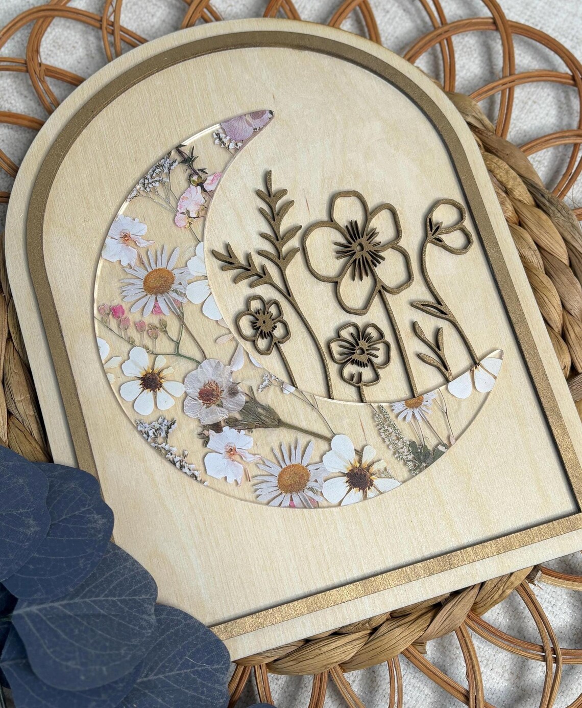Celestial Crescent Floral Moon Arch - Etsy