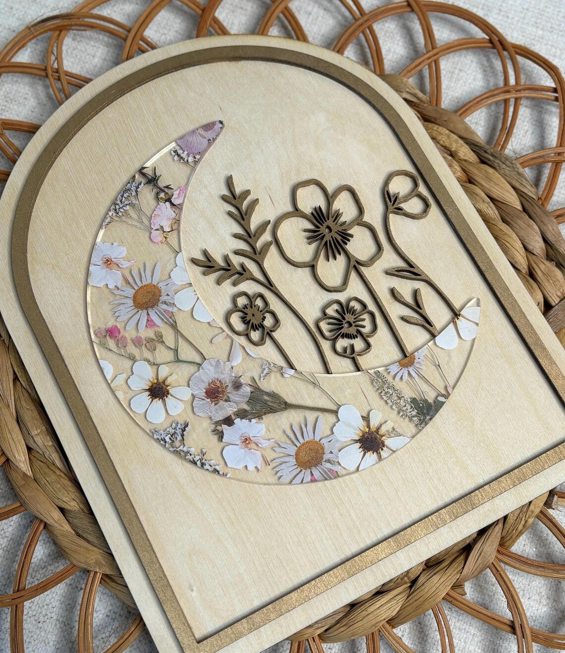 Celestial Crescent Floral Moon Arch - Etsy