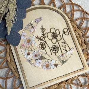 Celestial Crescent Floral Moon Arch - Etsy
