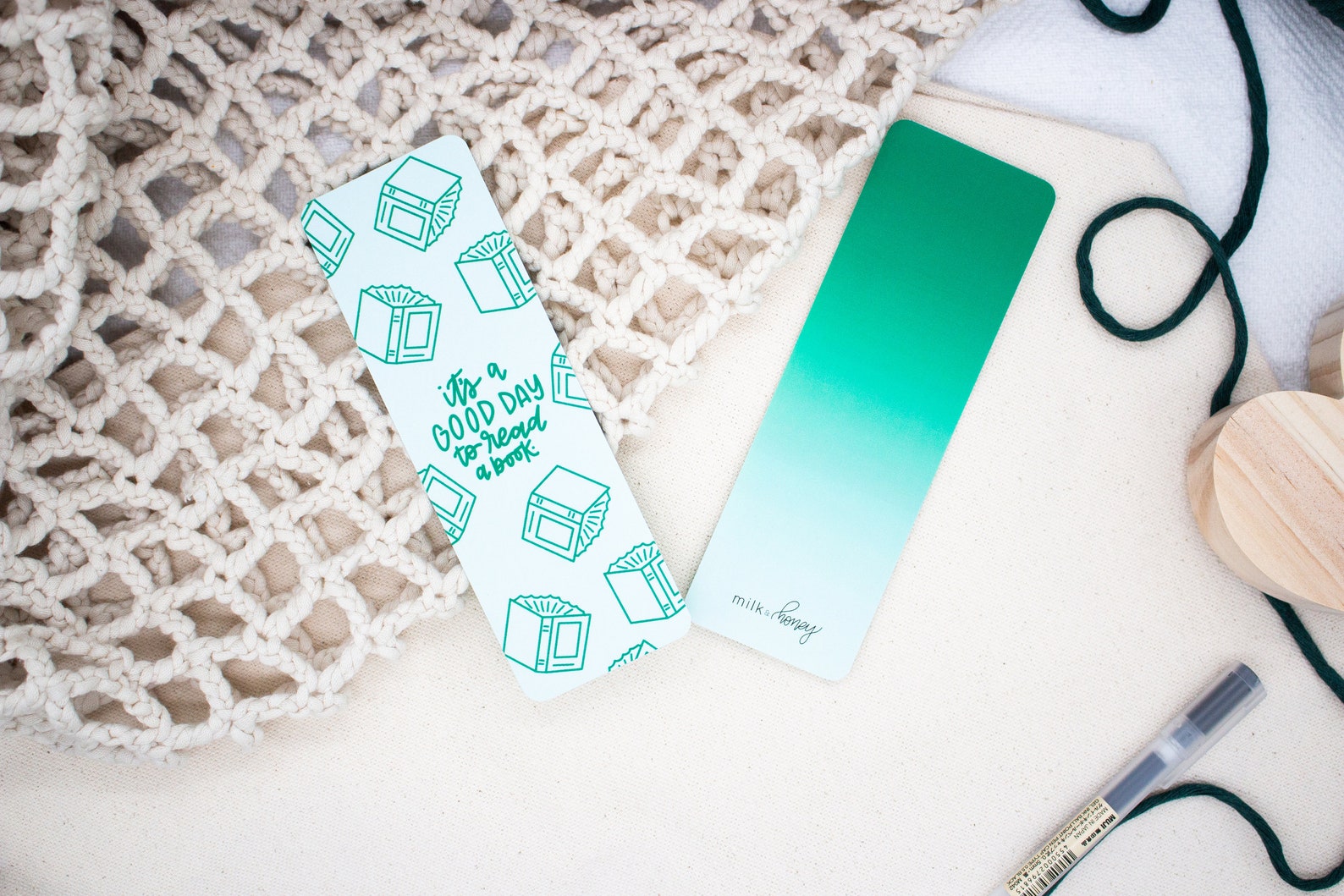 It's a Good Day to Read Bookmark / Bookish / Book Lover Gift / Quality ...