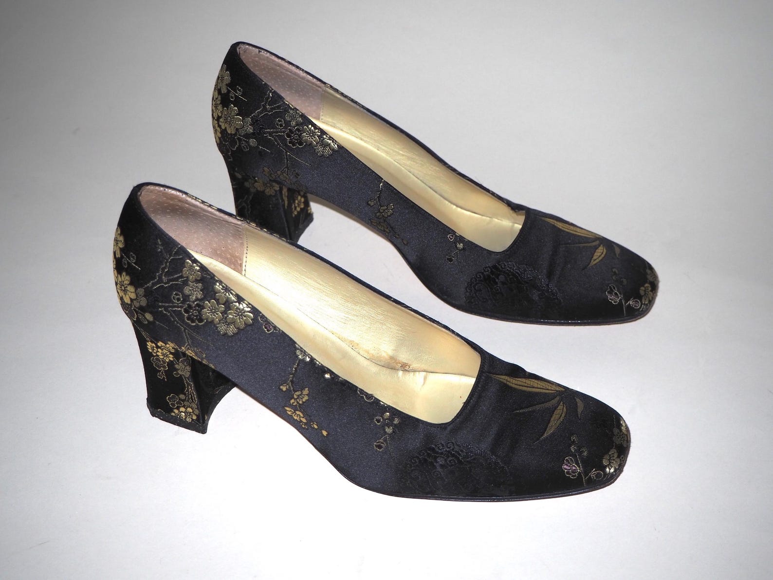 Vintage Ann Marino Black & Gold Satin Floral Square Toe Heels - Etsy