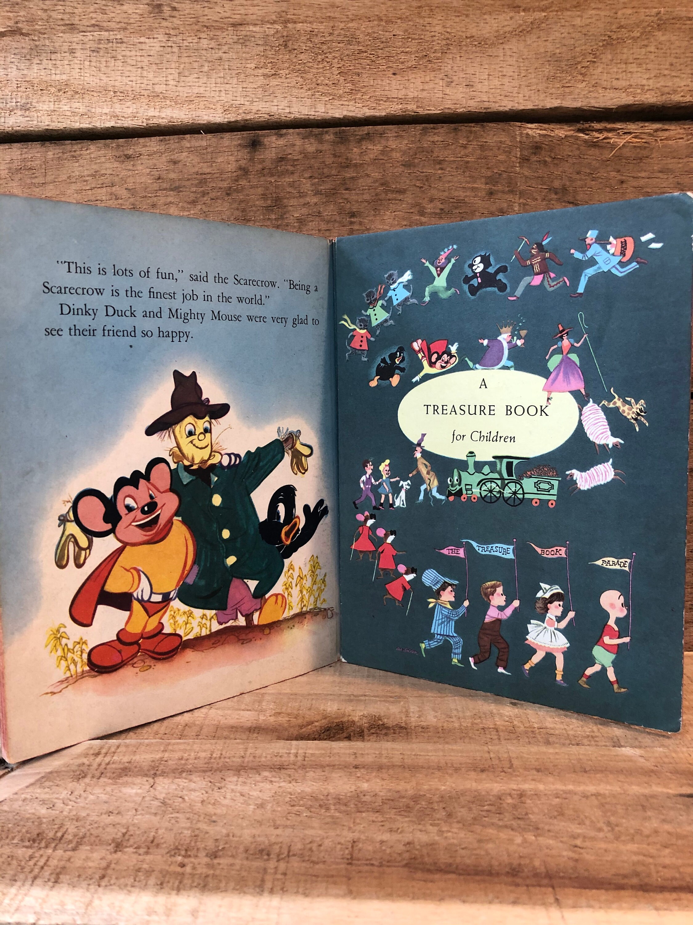 Mighty Mouse and the Scared Scarecrow: Treasure Books 1954 | Etsy