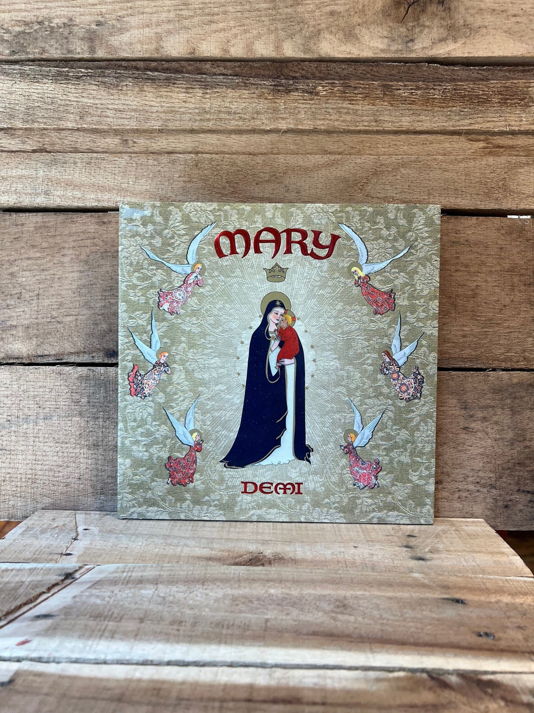 Demi Book Mary: With Dust Jacket 2006 - Etsy