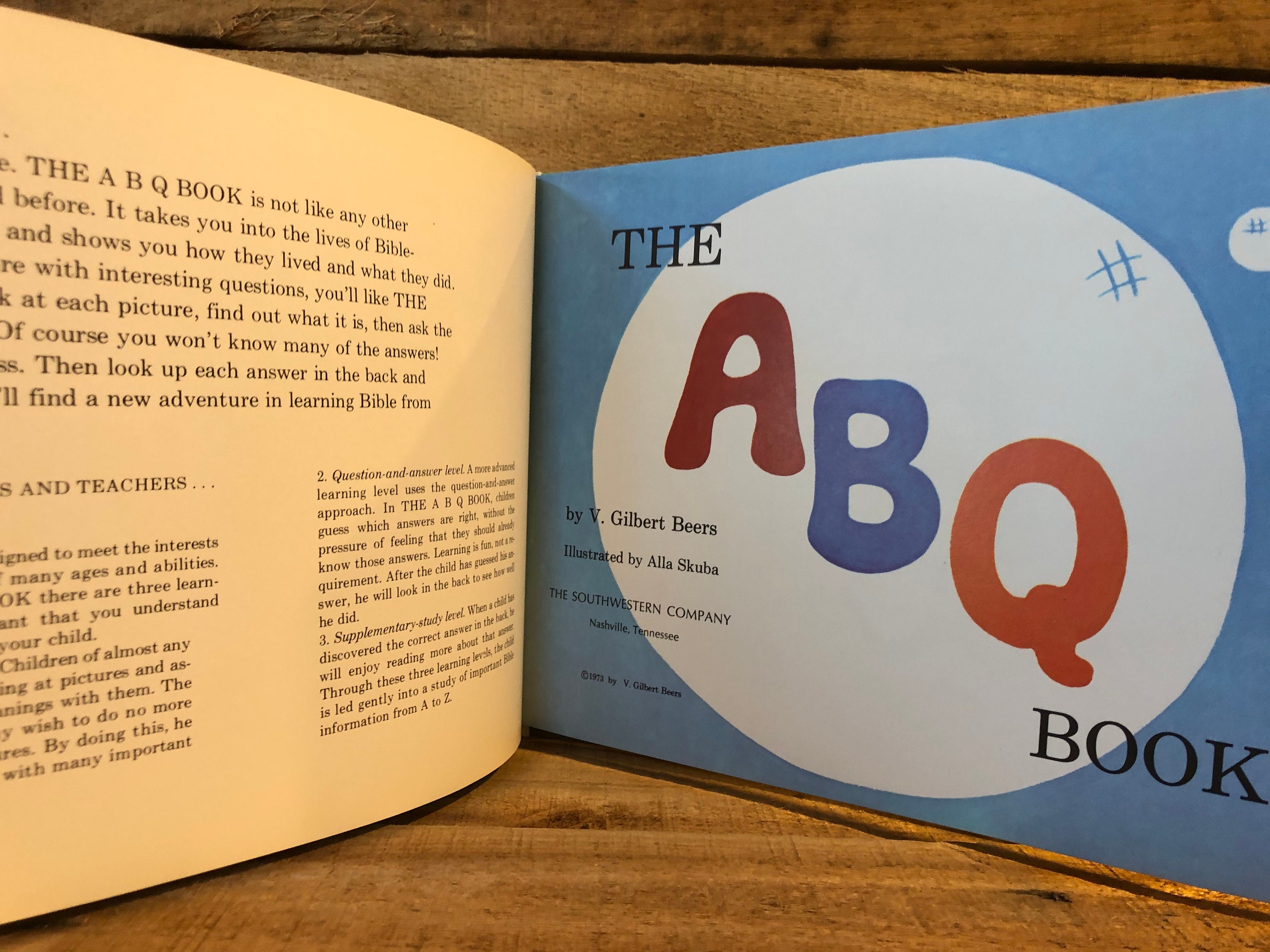 The A B Q Book by V. Gilbert Beers: Wonder World Books 1973 - Etsy