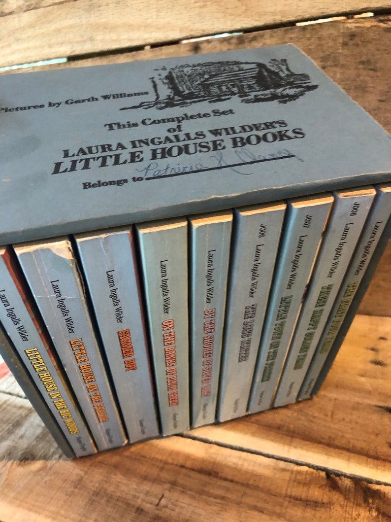 Boxed Set of Eight Laura Ingalls Wilder Scholastic Paperback Books ...