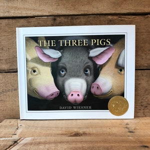 The Three Pigs by David Wiesner: With Dust Jacket 2001 - Etsy