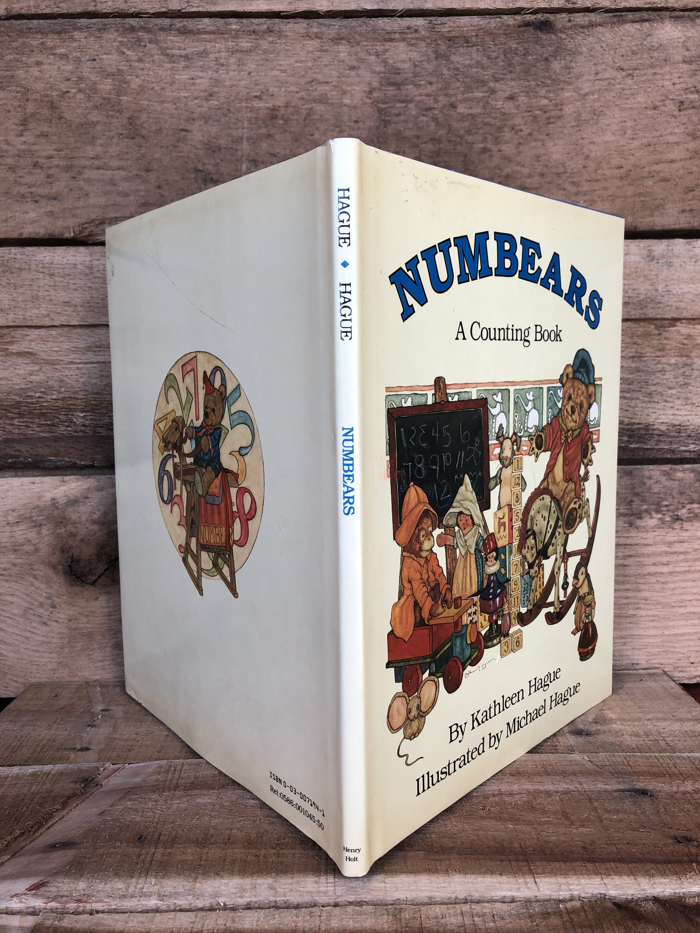 Numbears A Counting Book, Illustrated by Michael Hague: With Dust ...