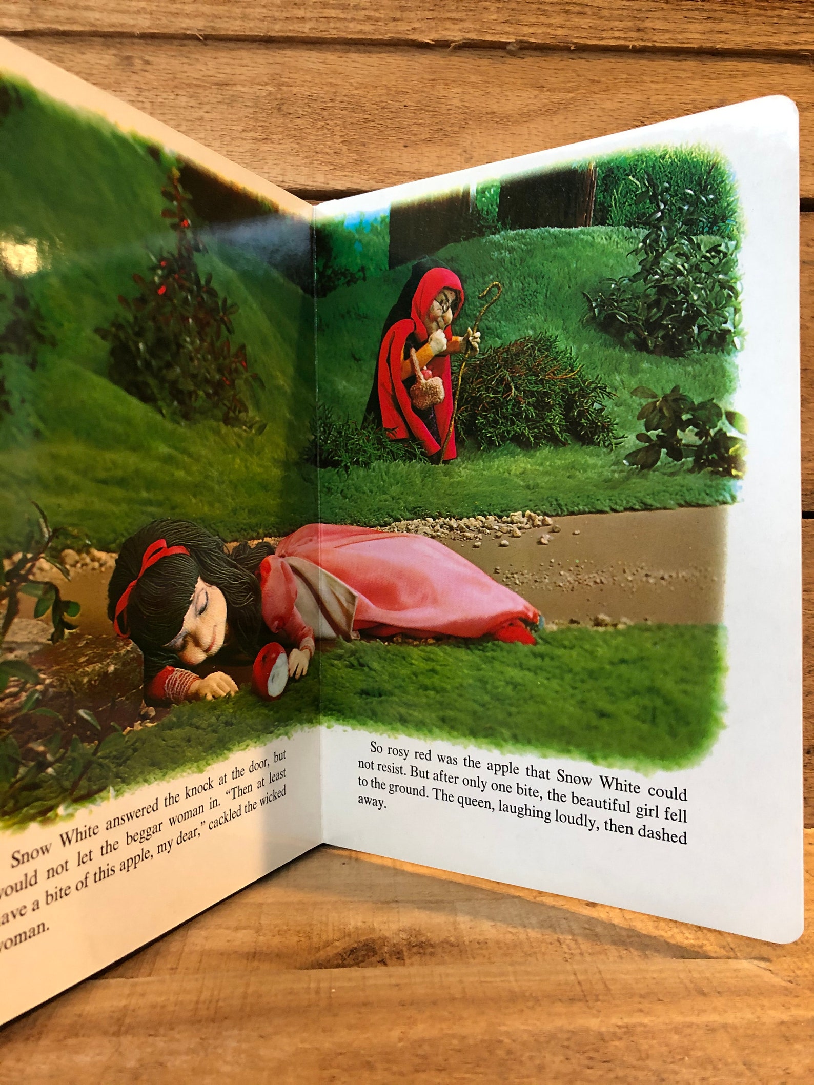 Snow White Snd the Seven Dwarves: A Puppet Storybook 1968 - Etsy