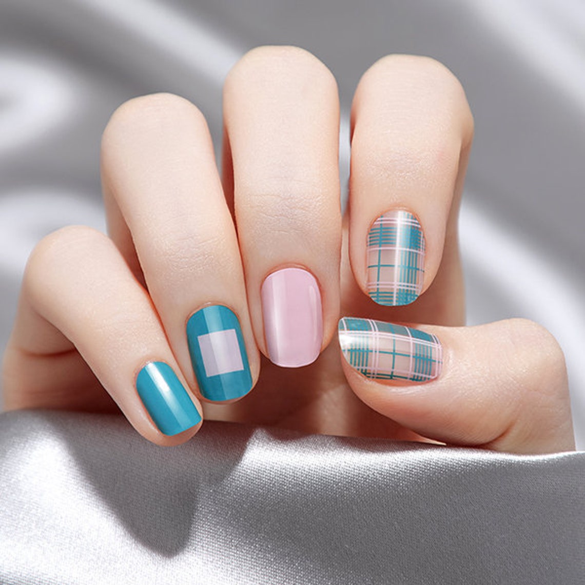 Turquoise Check Nail Art / Blue Green / 8S01 Beauty Checker / - Etsy