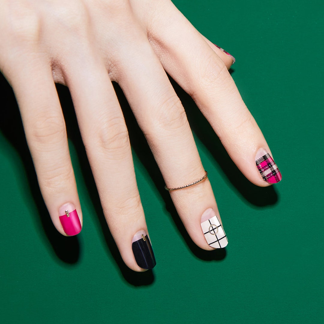 Window Check Nail Art / Tartan Check / Red & Black French / 8F01 ...