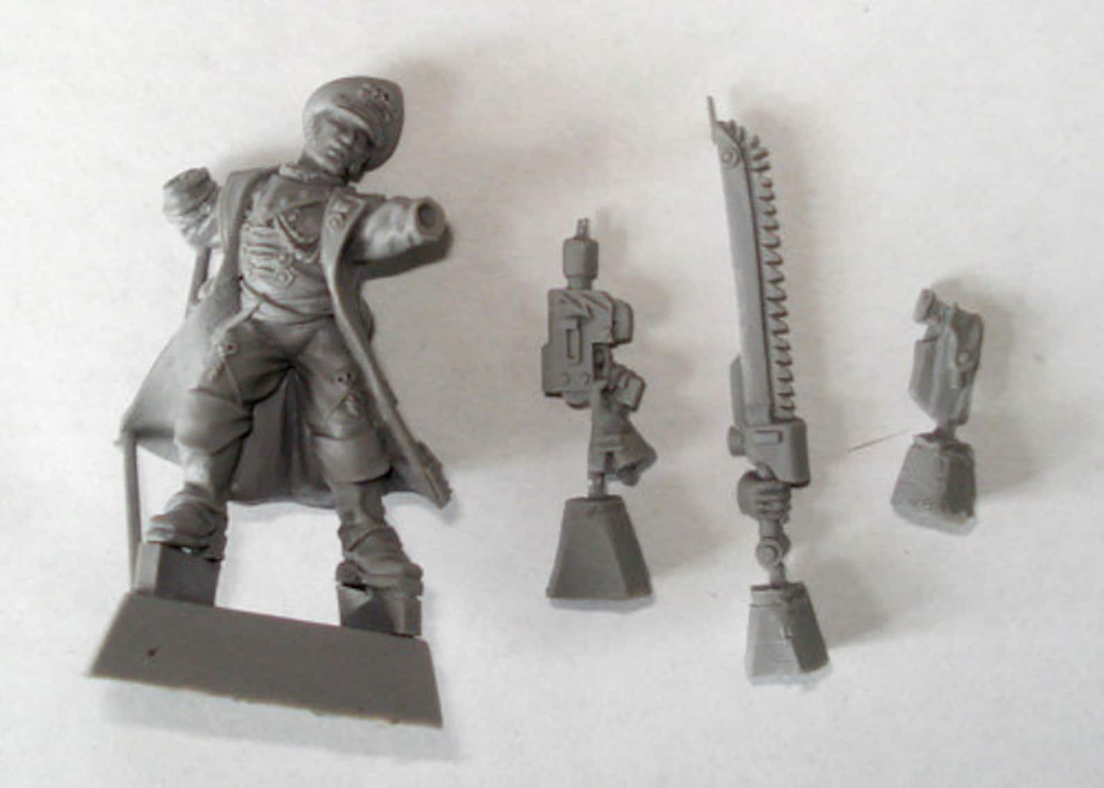 Commissar Ciaphas Cain warhammer 40k 28mm miniature | Etsy