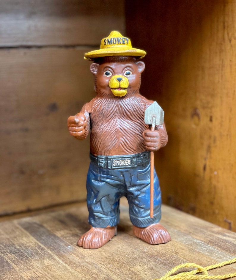Smokey the Bear Cast Iron Coin Bank- Heavy Duty Piggy Bank Home Decor ...