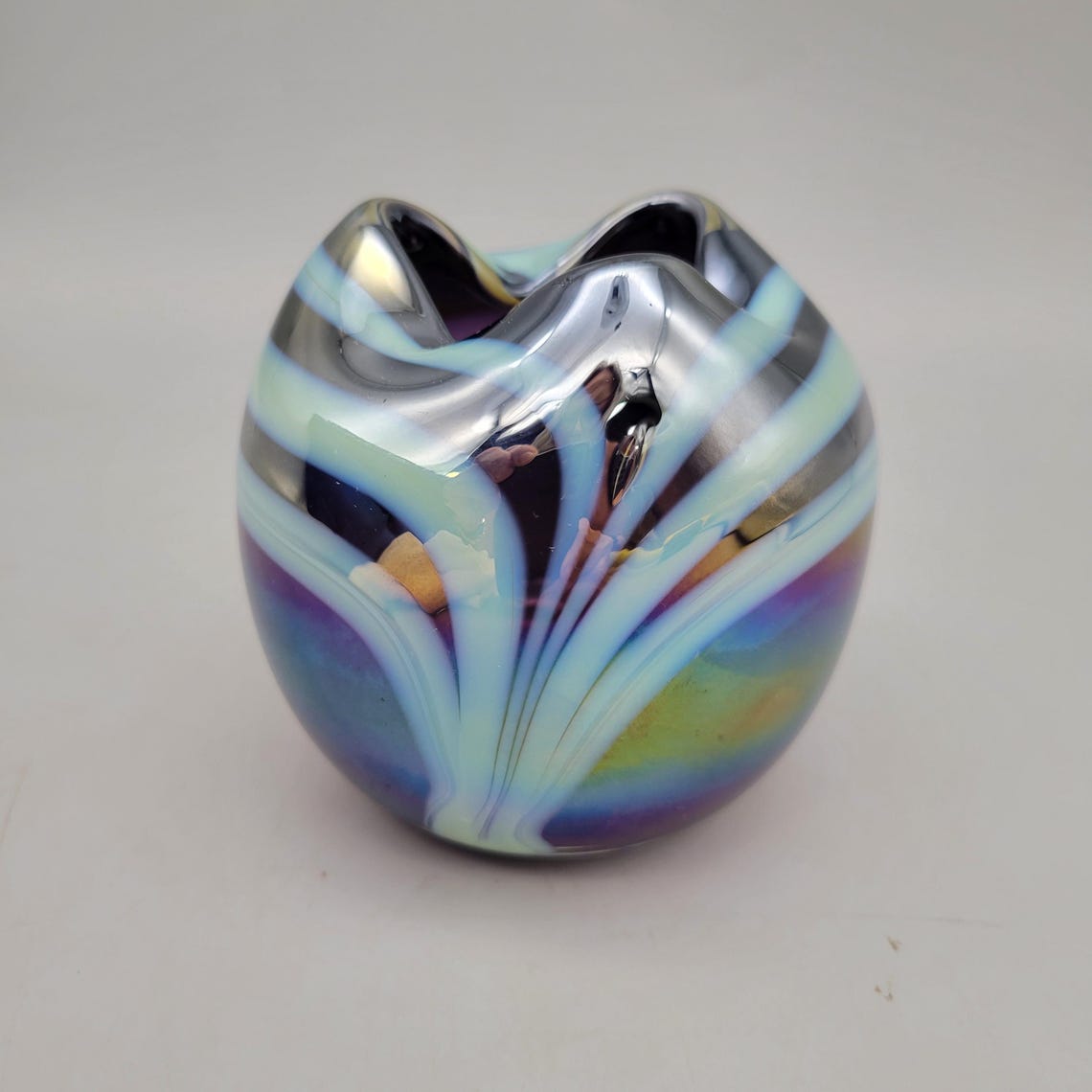 Vintage LEVAY Hand Blown Iridescent Art Glass Vase Signed Gary Levi ...