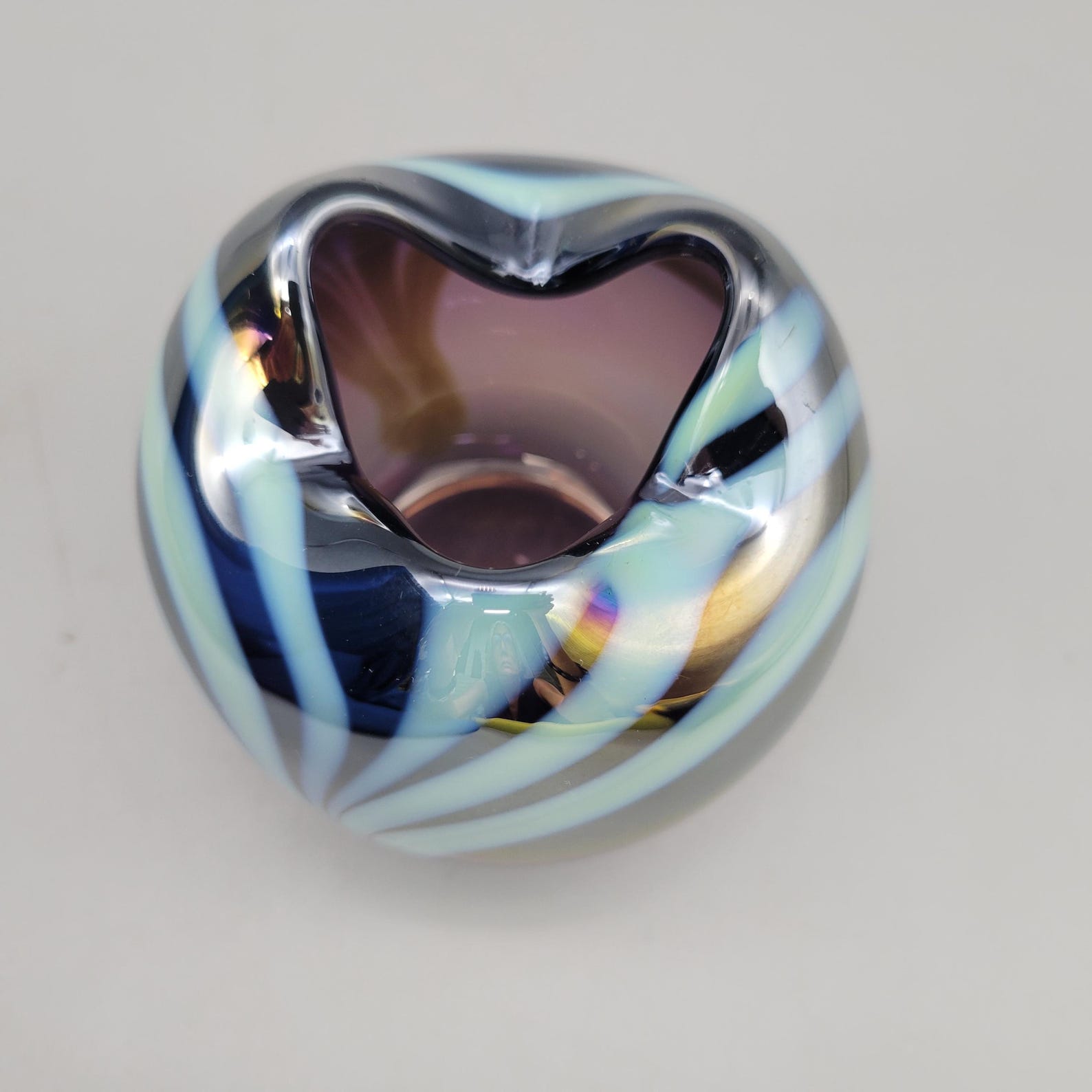 Vintage LEVAY Hand Blown Iridescent Art Glass Vase Signed Gary Levi ...