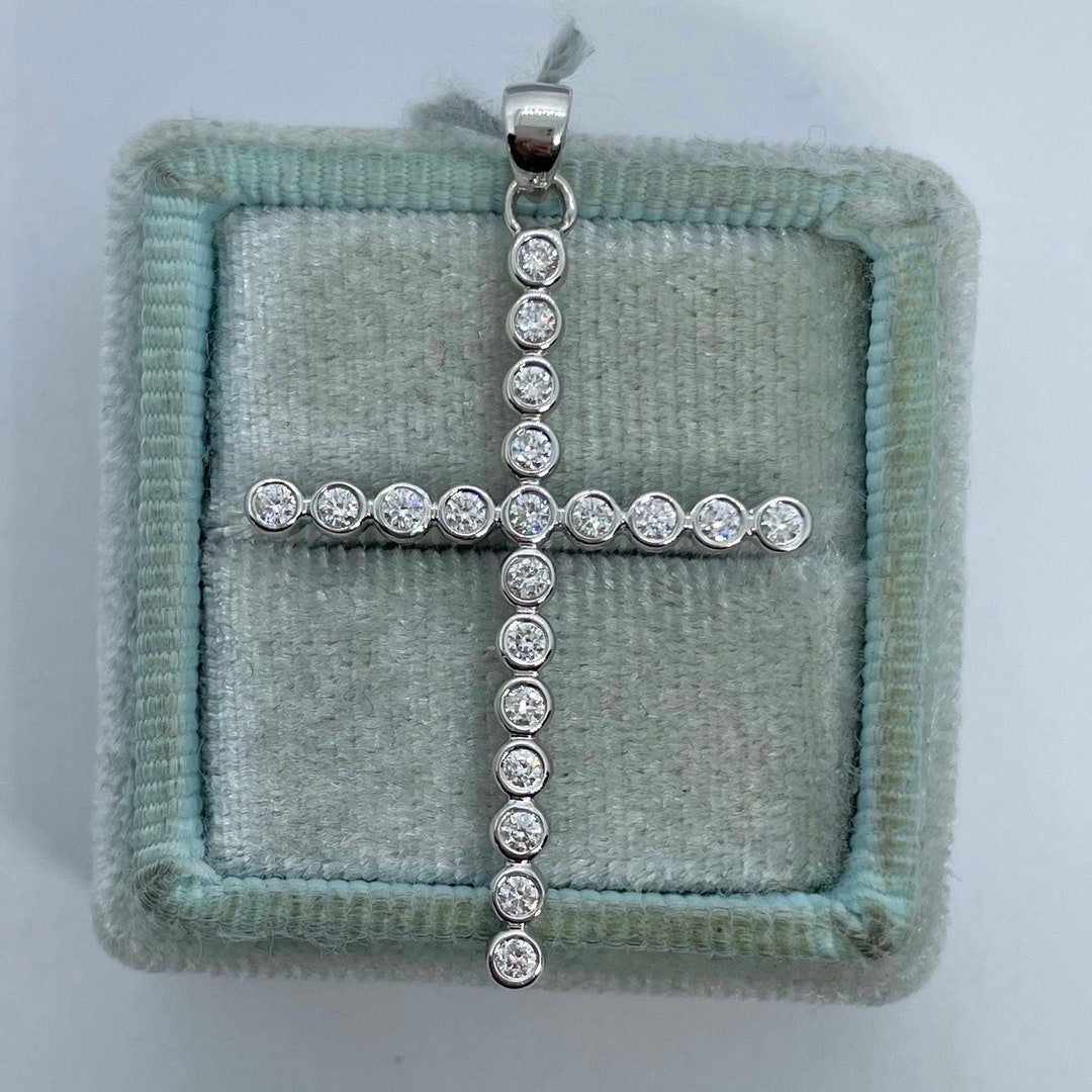 Diamond Cross Necklace, Diamond Cross Pendant 18K White Gold, Round ...
