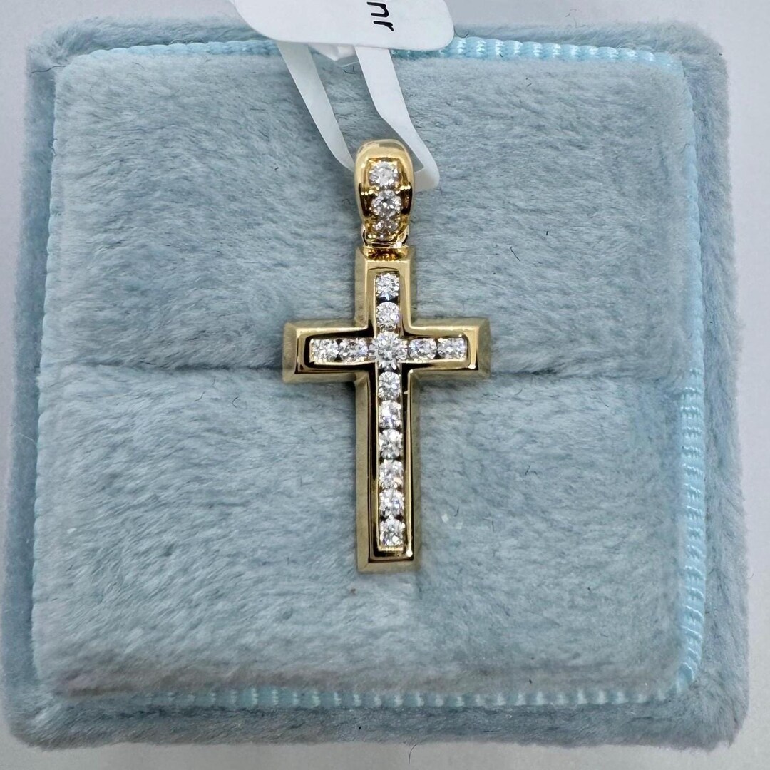 Dainty 18K Gold Diamond Cross Pendant Necklace, SI Clarity - Etsy