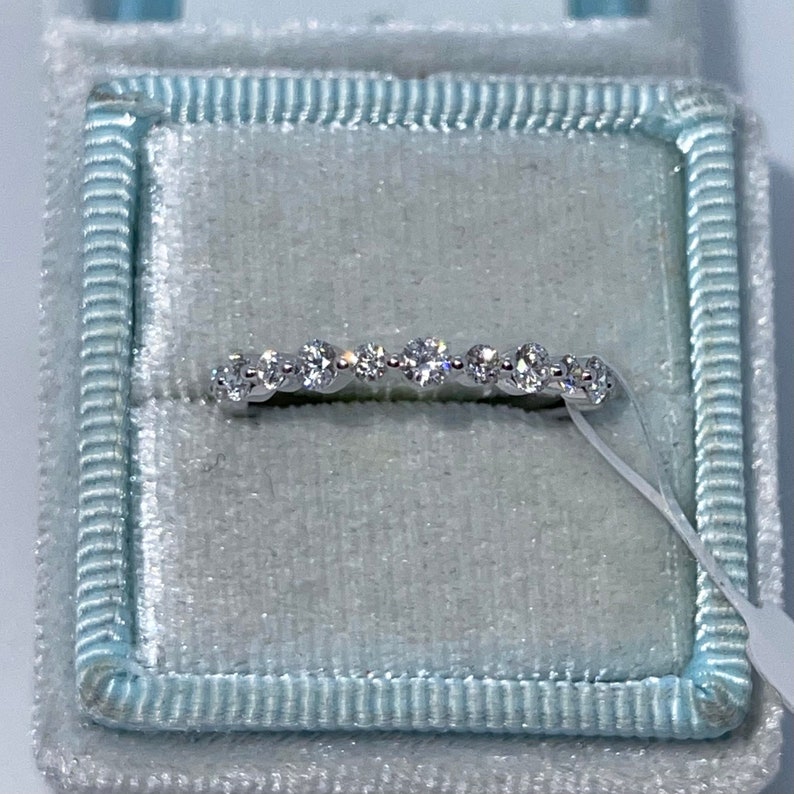 18K White Gold Diamond Wedding Band Single Prong Diamond - Etsy