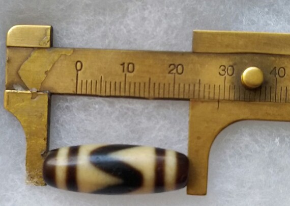 Tibetan dzi Tiger tooth design,dzi beads,Dzi stone pe… - Gem