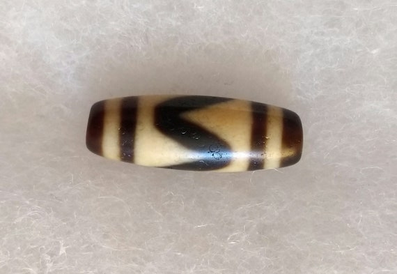 Tibetan dzi Tiger tooth design,dzi beads,Dzi stone pe… - Gem