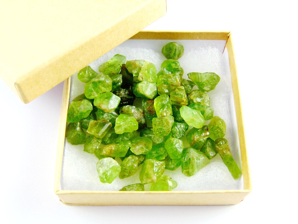 Green Rough Natural Peridot Rough Gemstones, Small Peridot Rock, Tiny ...