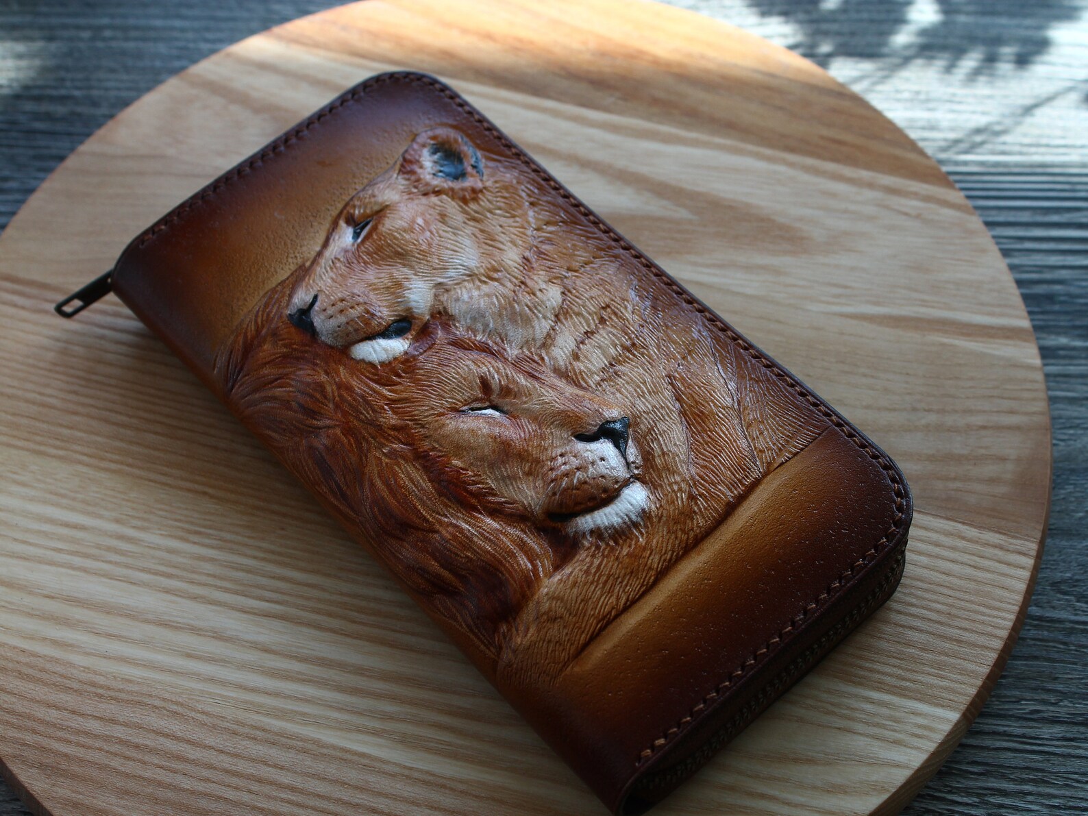 Lion wallet Leather wallet Lion couple Hand-tooled leather | Etsy