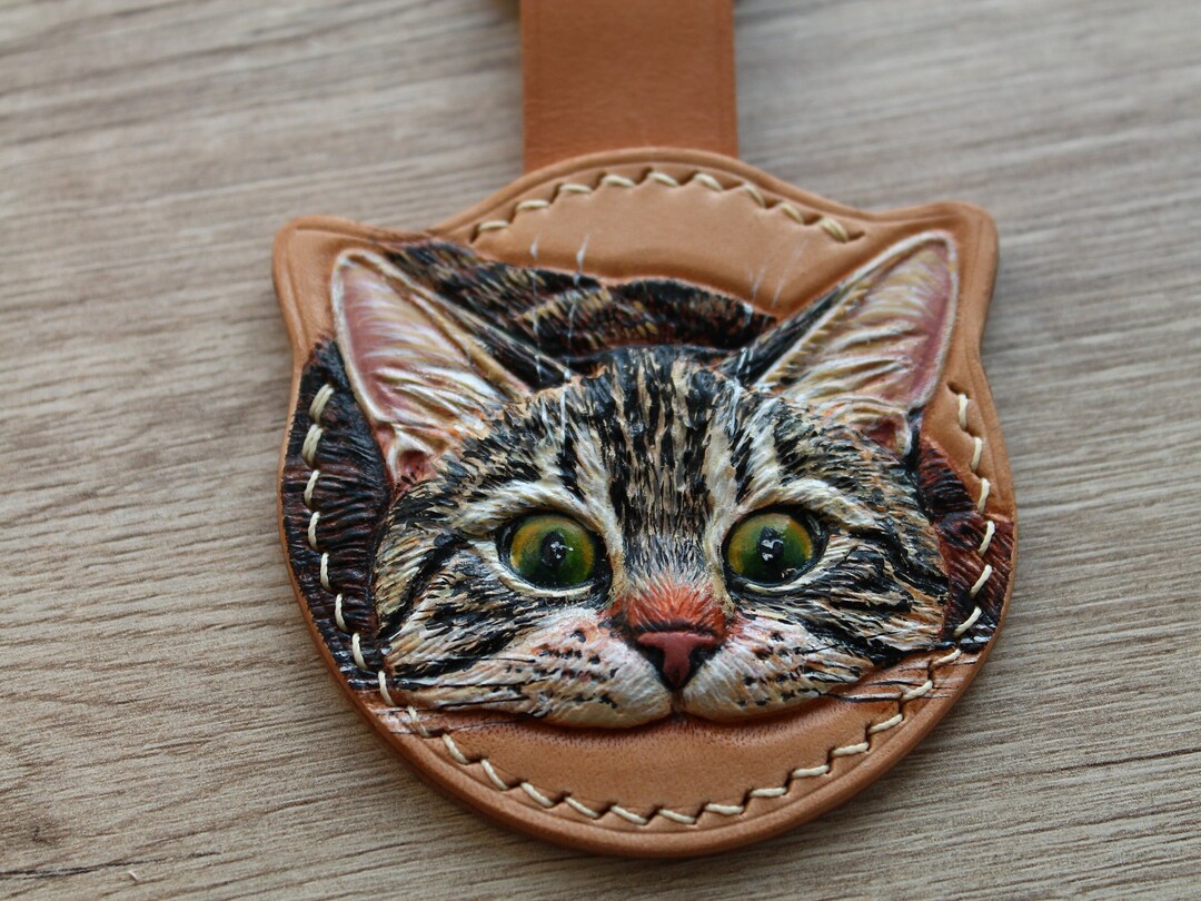 Embossed Leather Cat Keychain: Custom Pet Portrait Keyring - Etsy