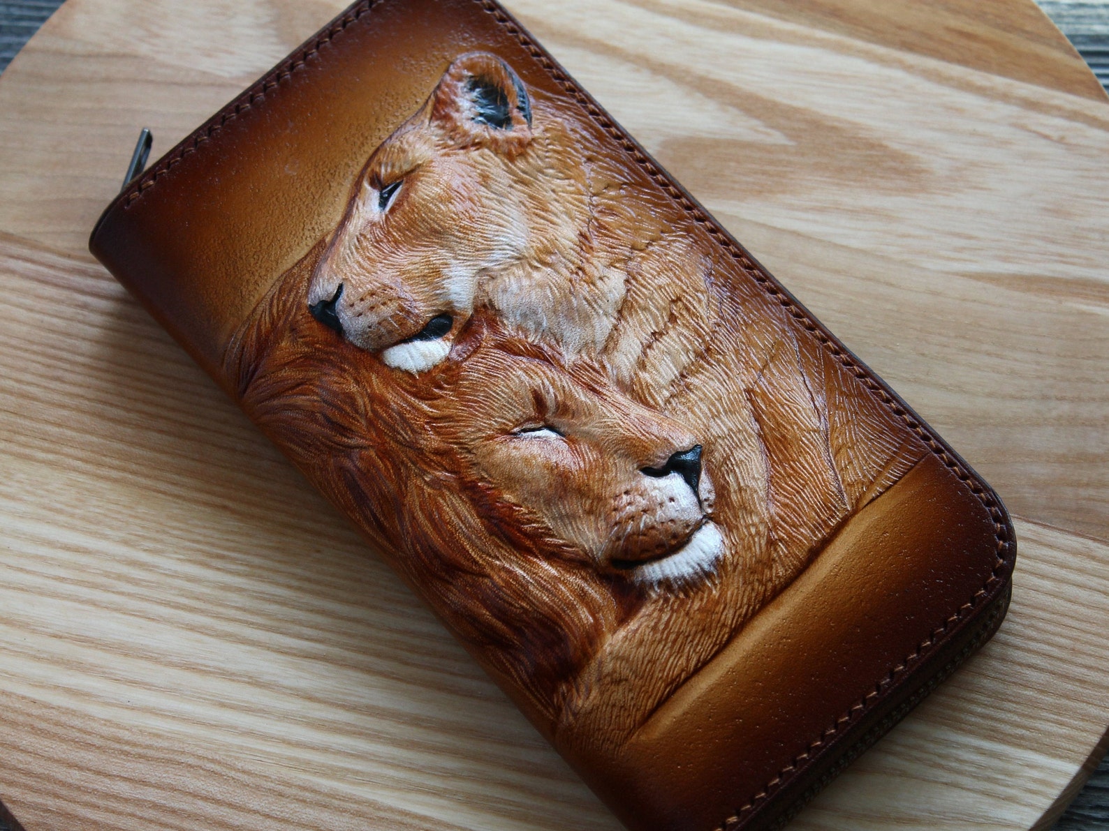 Lion wallet Leather wallet Lion couple Hand-tooled leather | Etsy