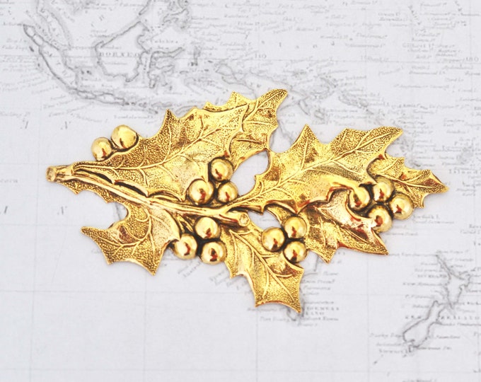 Antique Gold Ox Sprig of Holly - Holly Stamping - Holiday - DIY Jewelry ...