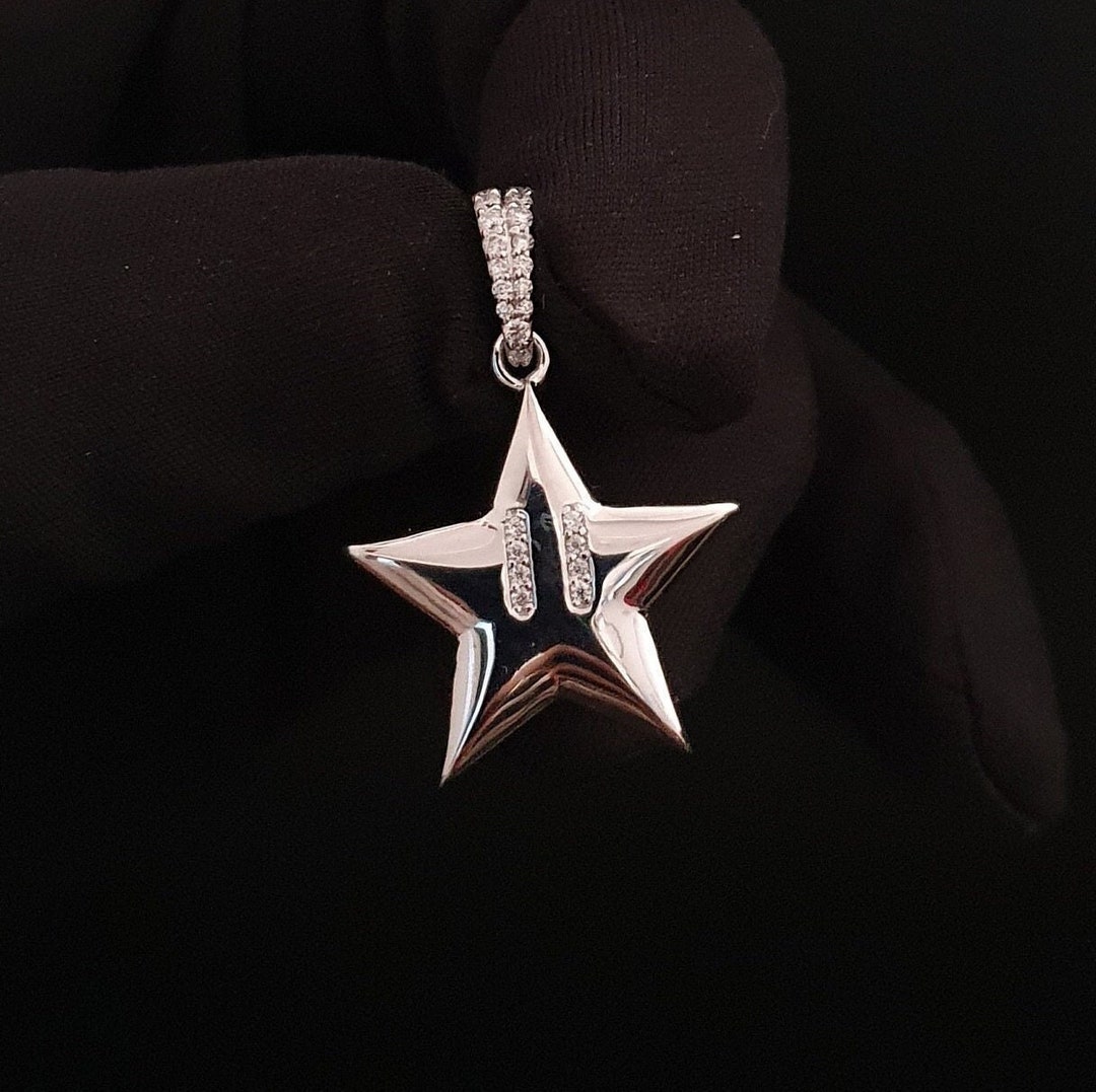 1 Long Star Pendant Made in 10k Gold Studded With VVS - Etsy
