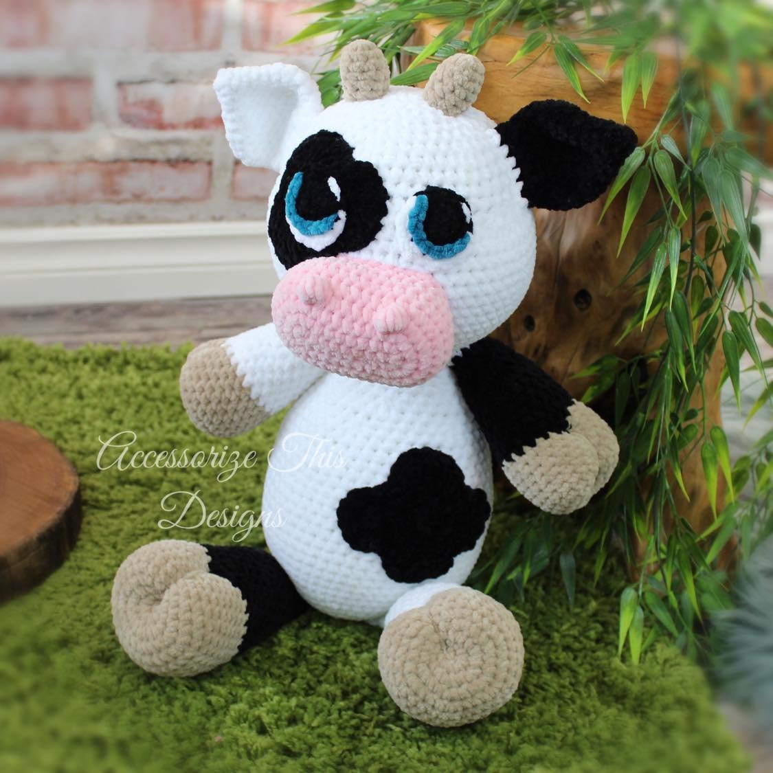 Crochet Pattern: Chloe the Cow Cuddle Buddy - Etsy