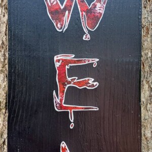Horror Movie Welcome Sign - Pennywise, IT - Etsy
