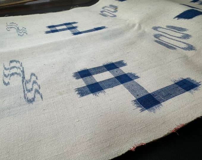 Rare! Japanese Vintage "e-kasuri" (dried Kasuri) Fabric on White Ground ...