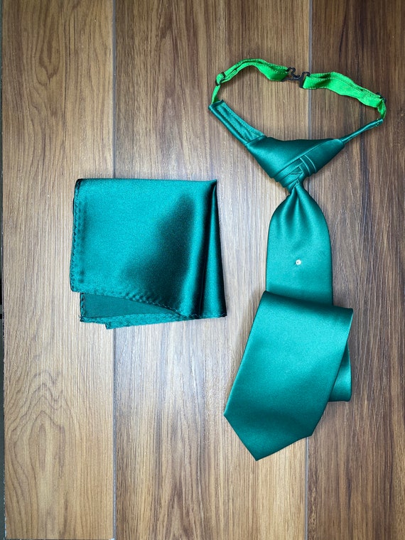 The Fishbone Knot Pre-tied Necktie forest Green - Etsy