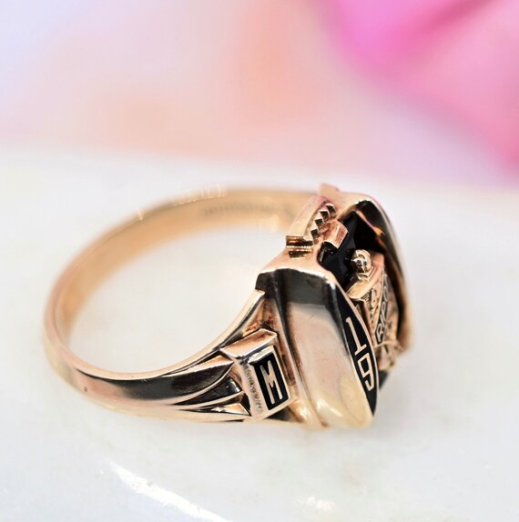 1965 class ring 10k gold Ripon High School "M P" init… - Gem
