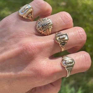 Vintage Ladies 1969 Class Ring 10k Gold RH Initials Art Deco Style Signet Ring Ladies Size 5.5 ...