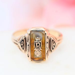 Vintage Ladies 1969 Class Ring 10k Gold, RH Initials, Art Deco Style Ladies Size 5.5 Signet Ring ...