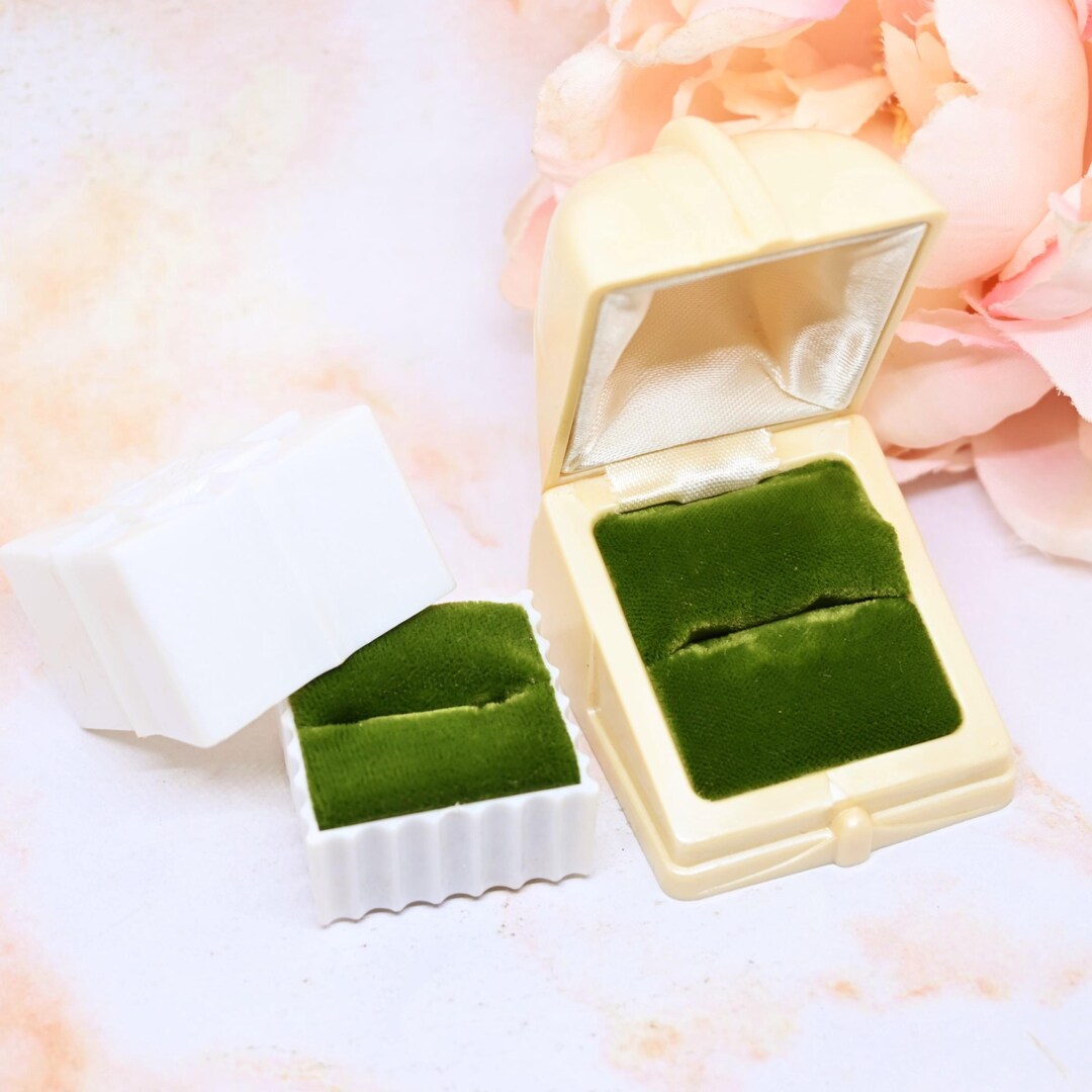 Art Deco Celluloid Ring Box, Green Velvet Interior, USA Made - Etsy
