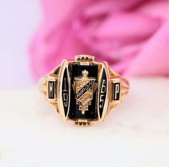 1965 class ring 10k gold Ripon High School "M P" init… - Gem
