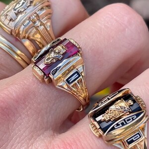 1965 Class Ring 10k Gold Ripon High School m P Initials Size 6.75 / N ...