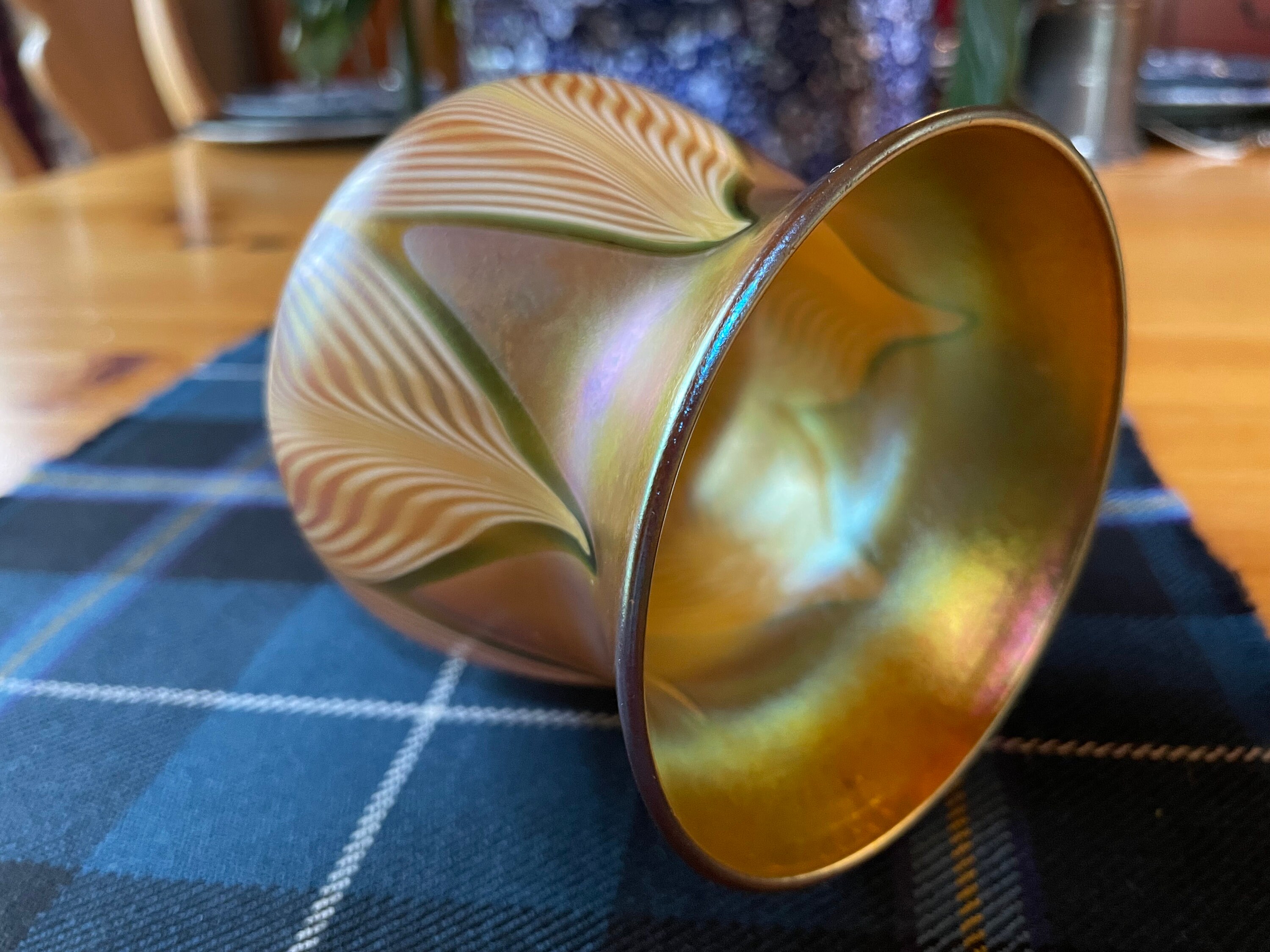 Quezal Antique Art Glass Shade. Signed. Circa 1910-1920. Pulled Feather ...
