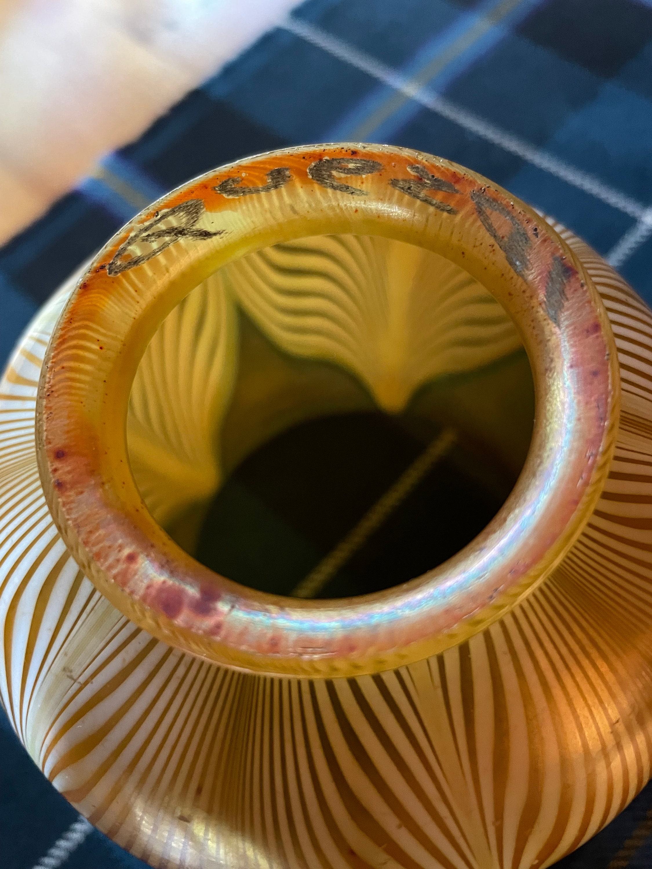 Quezal Antique Art Glass Shade. Signed. Circa 1910-1920. Pulled Feather ...
