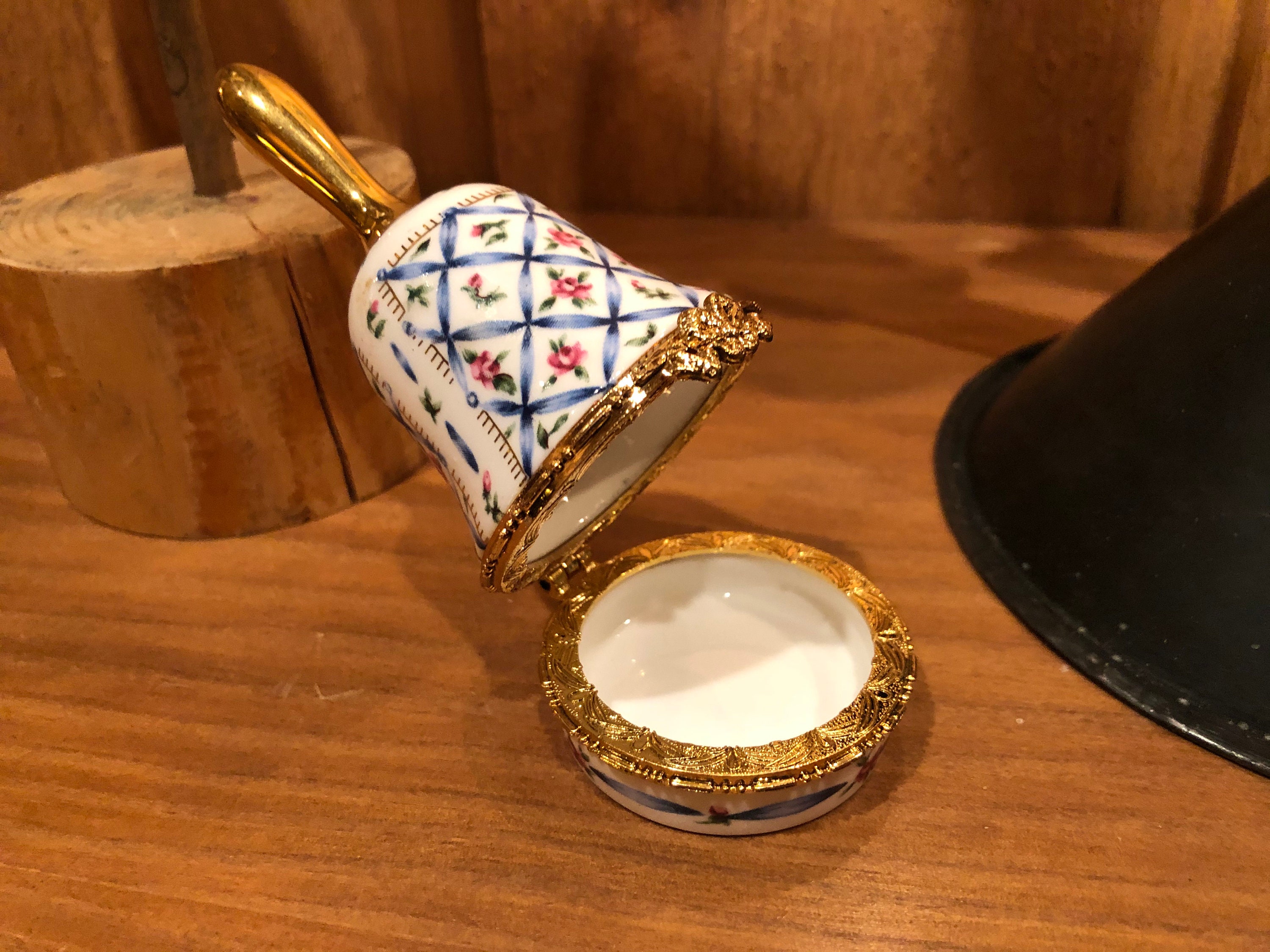 Vintage Lefton Bell-shaped Porcelain Box. Porcelain - Etsy