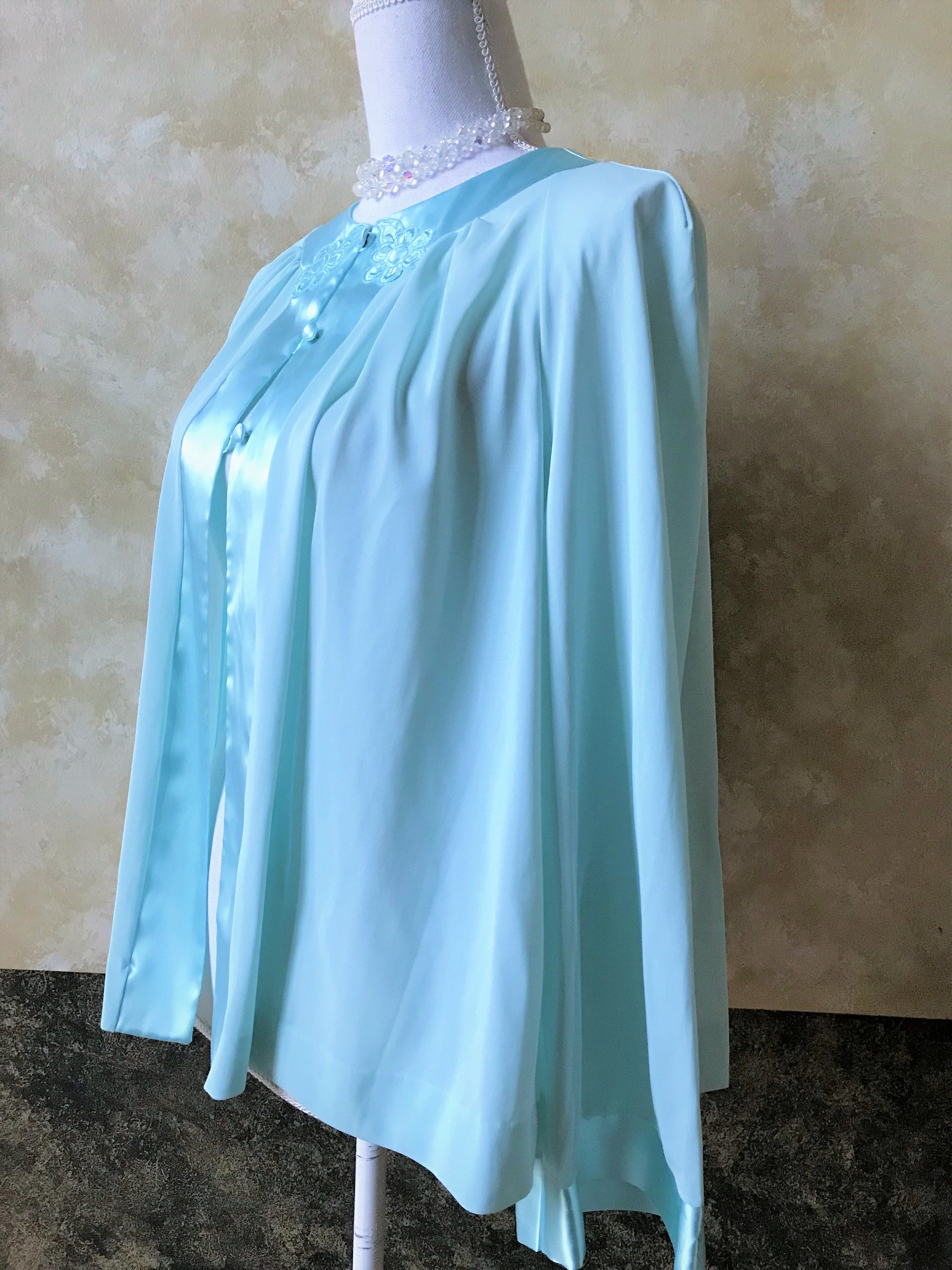 Beautiful Vintage Light Blue Bed Coat - Etsy